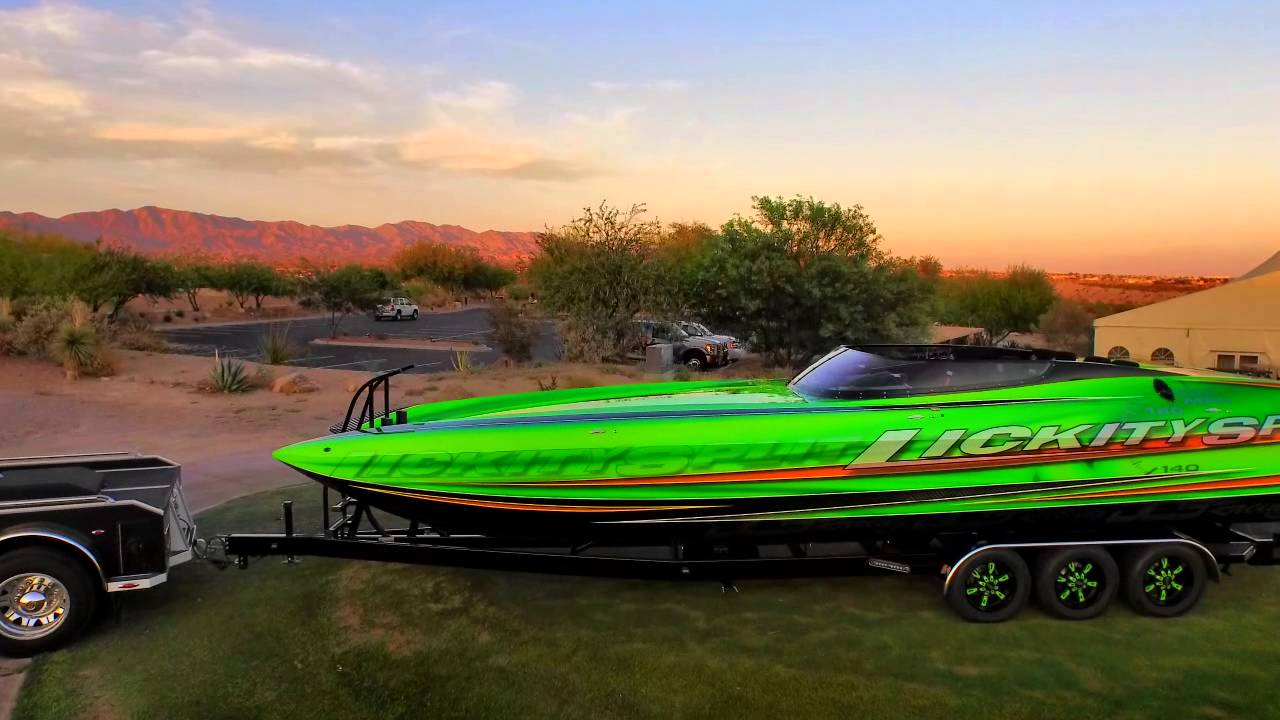 DCB’s Lickity Split Rocks the LA Boat Show! | Powerboat Nation